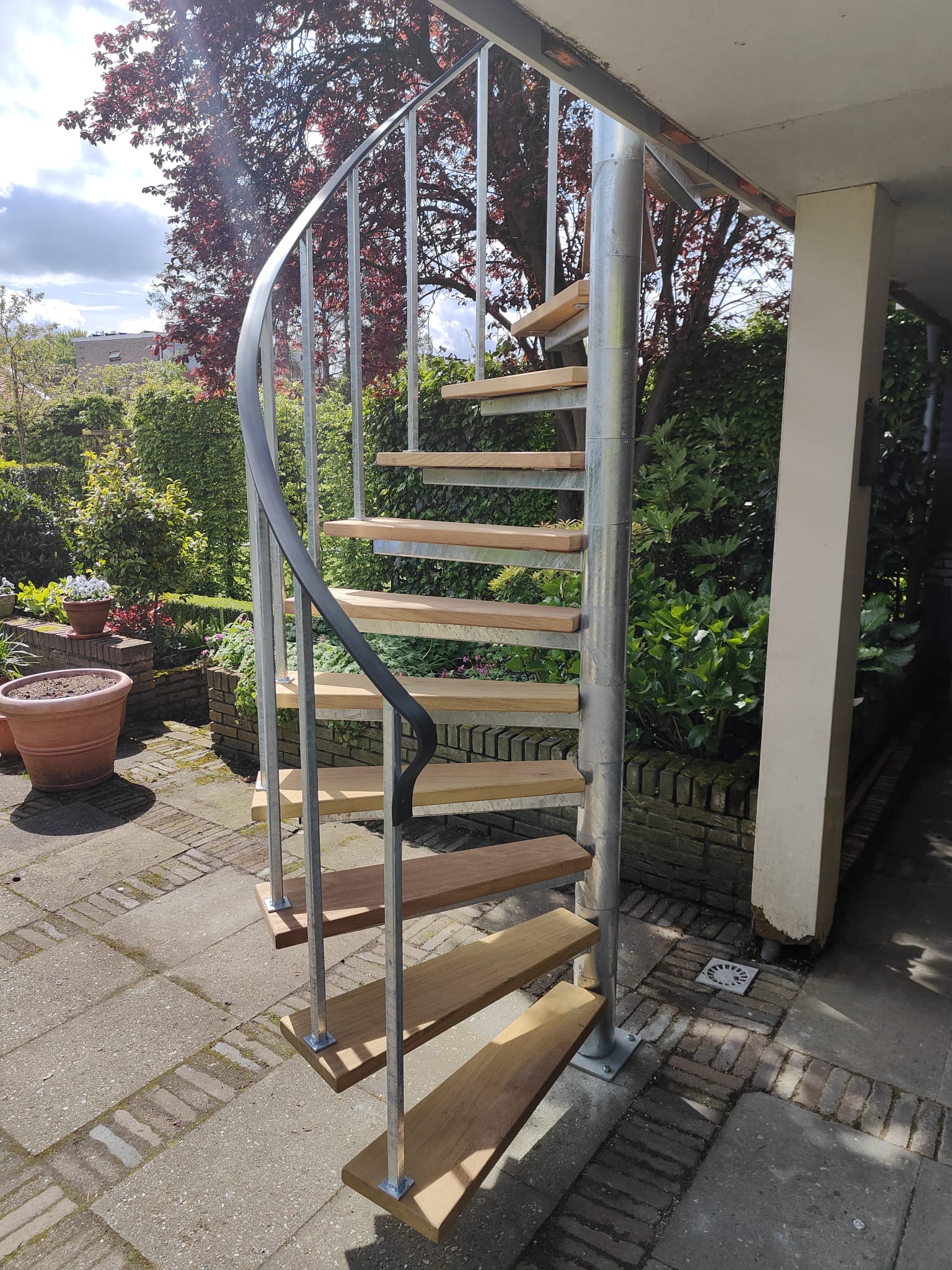 Ontdek onze prachtige en functionele spiltrappen - Trabo B.V.